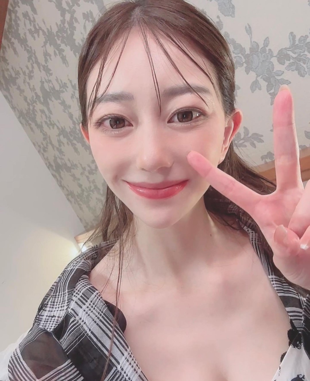 苍山爱奈(蒼山愛奈,Aina Aoyama)- 图片 - xb1