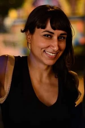 Liz Artinian- 图片 - xb1