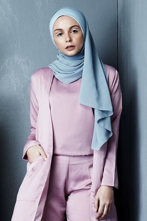 Sarah Hildebrand- 图片 - xb1